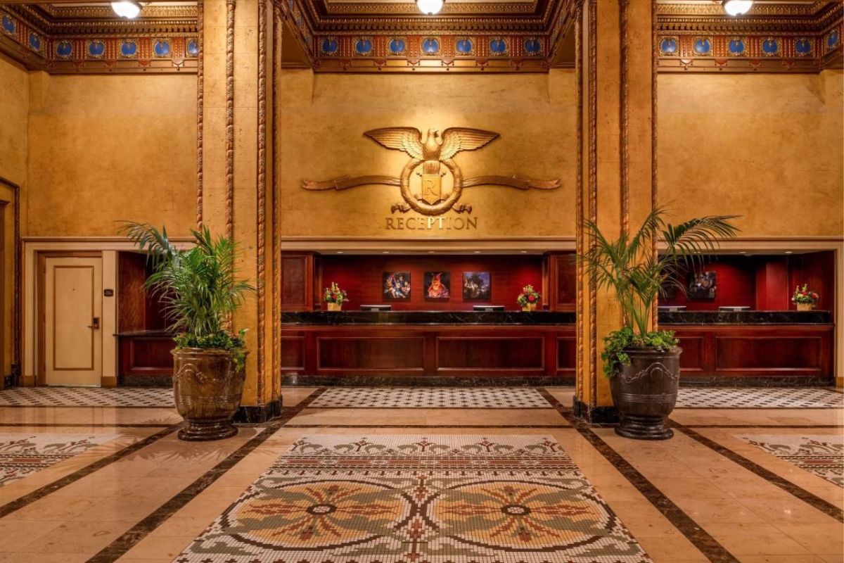 10 Most Iconic Historic Hotels You Can Stay In the USA