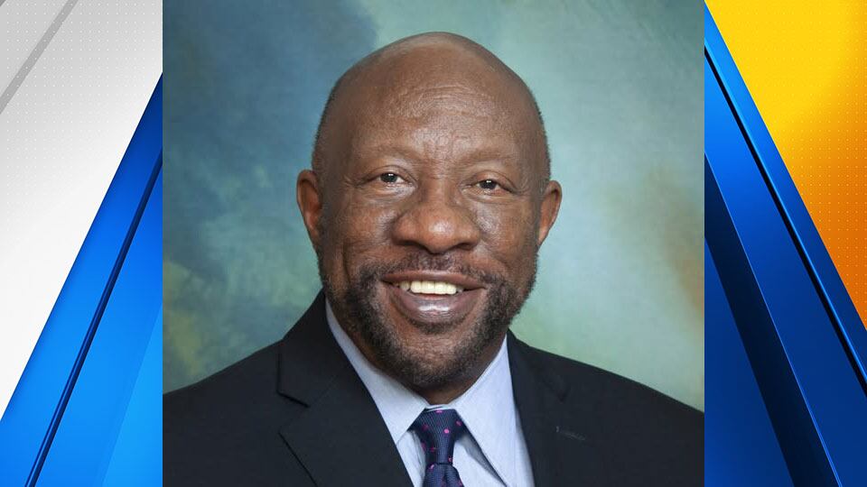 Oregon Sen. Aaron Woods dies at 75