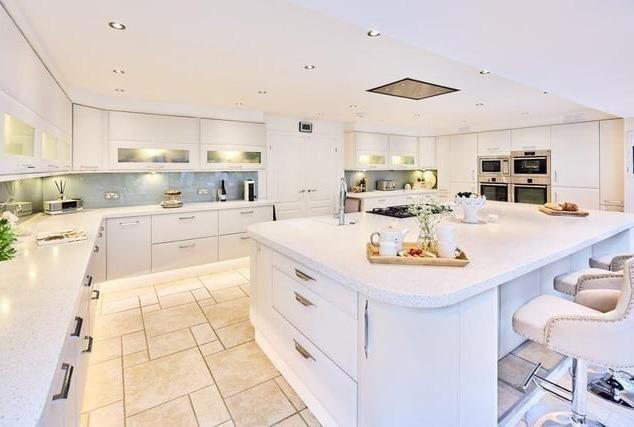 Jane McDonald is selling her £1 million bungalow in Wakefield, which ...