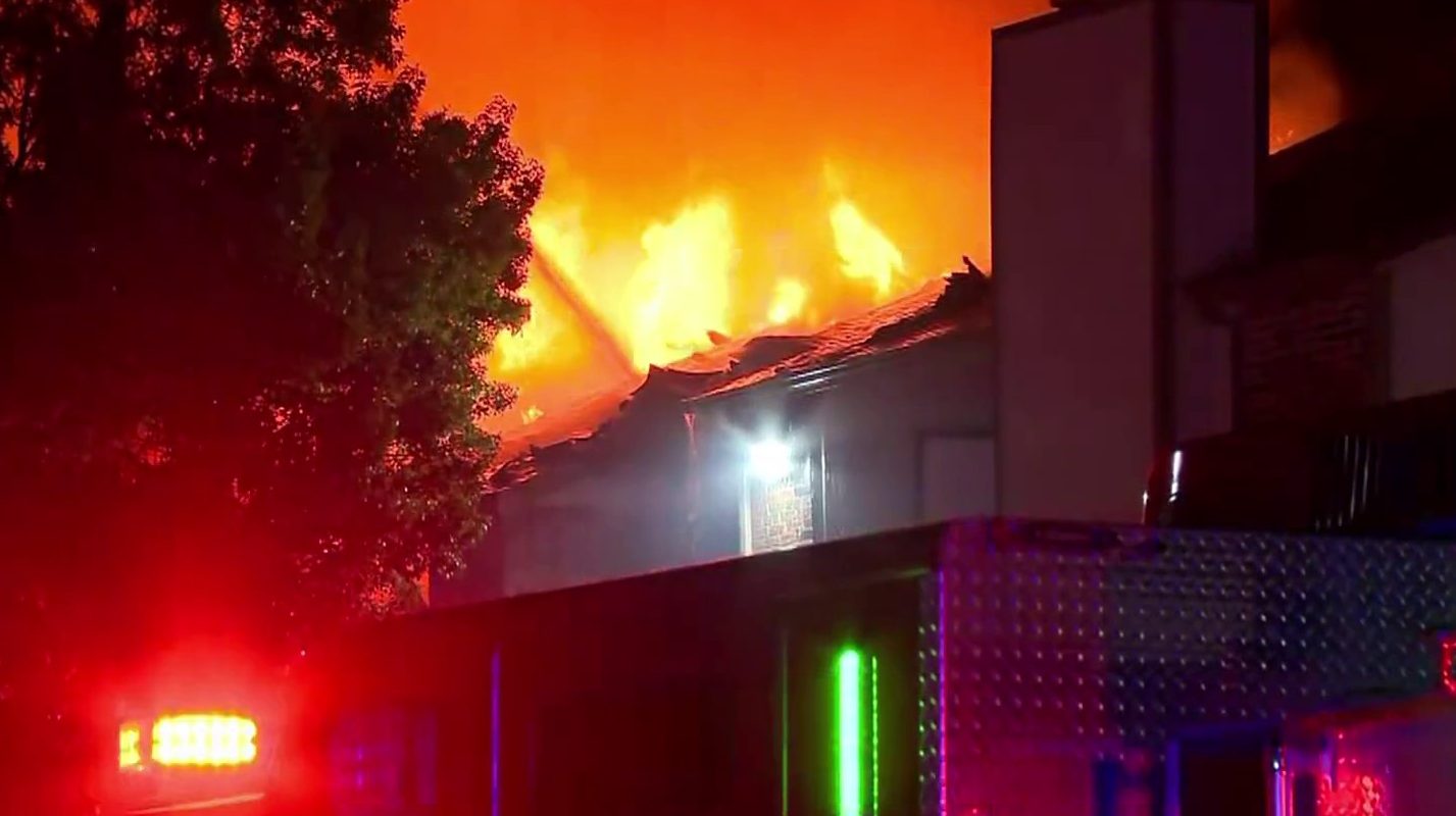 Dallas apartment fire takes nearly 70 firefighters to put out ...