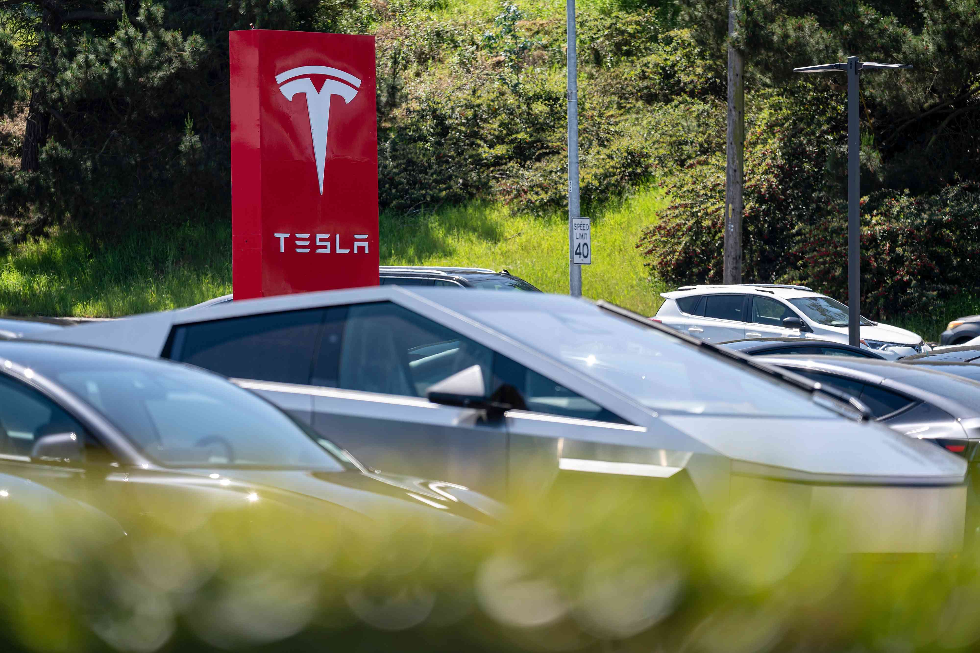 What Analysts Think of Tesla Stock Ahead of Earnings