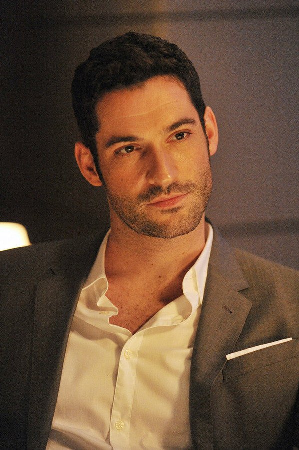 Tom Ellis, star di Lucifer, torna in tv come protagonista di CIA, un ...