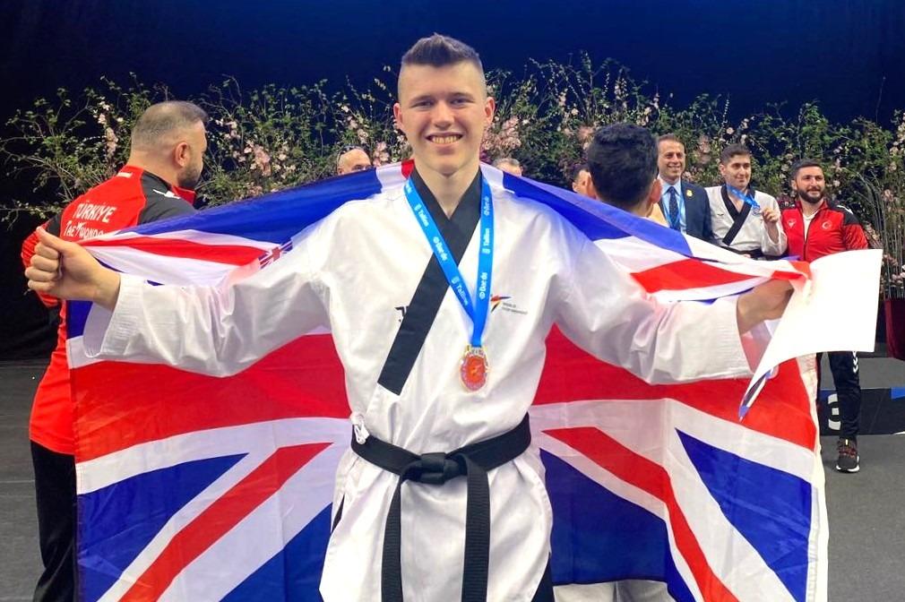 Larbert High pupil helps make Team GB taekwondo history as he becomes ...