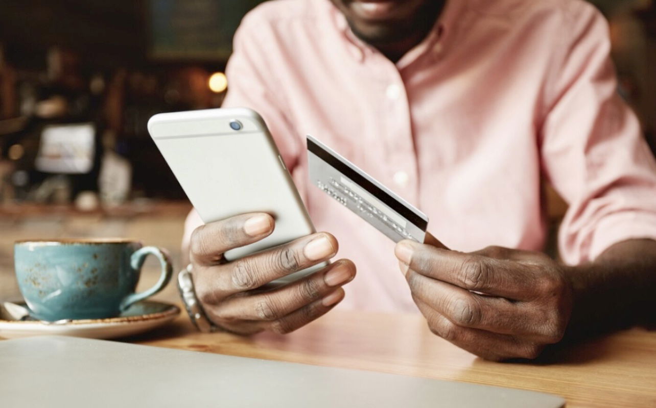 Americans face record debt as credit card and auto loan delinquencies surge