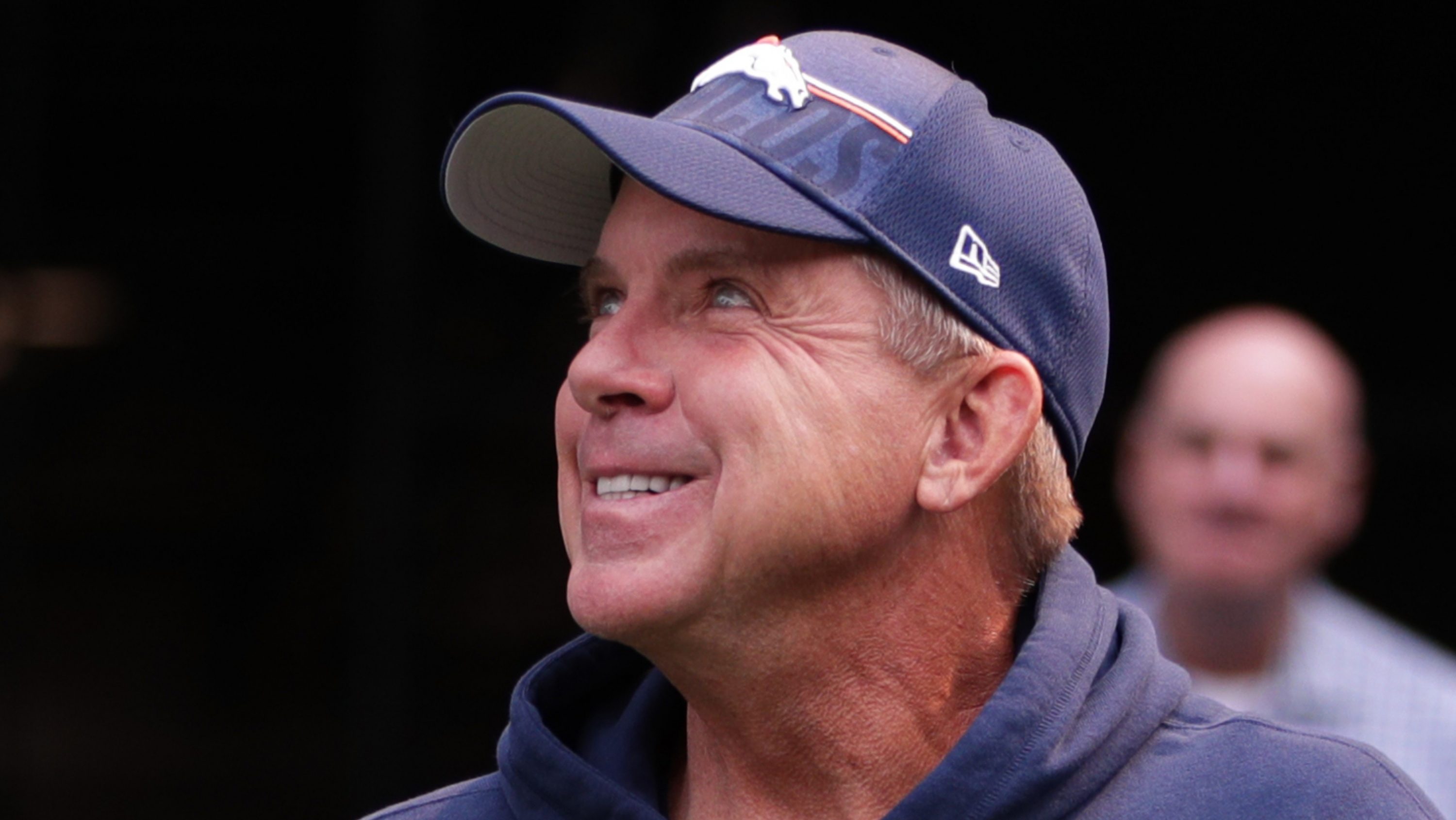 Broncos Sign Super Bowl Champion Amid All-Pro Candidate’s Return in ...