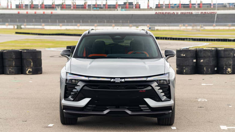 The 2025 Chevy Blazer EV SS Is A Performance Crossover For Normies