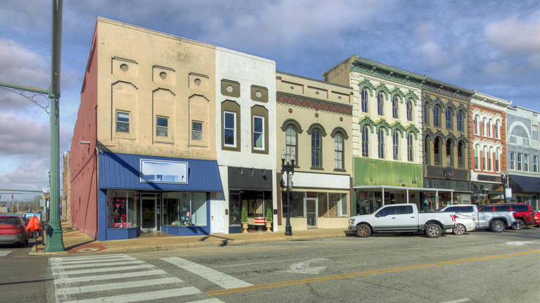 Tennessee's Underrated City Captures The Charm Of Its French Namesake ...