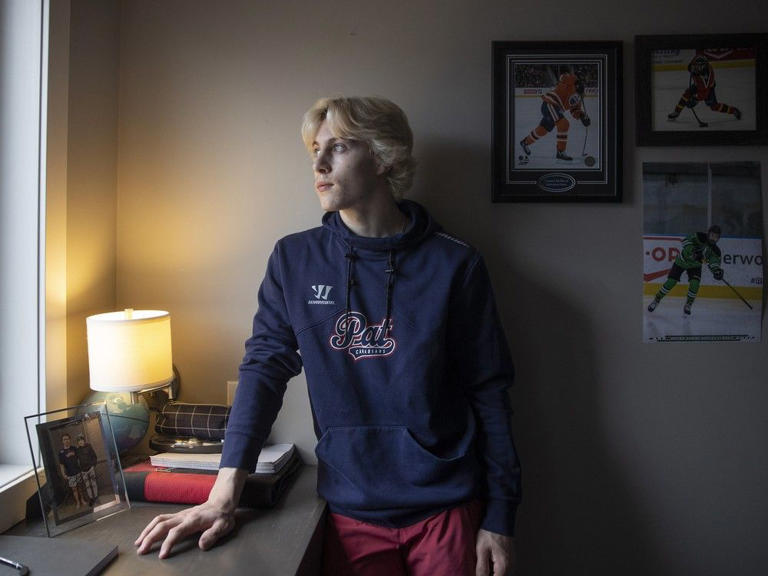 An up-close look at young hockey phenom Maddox Schultz