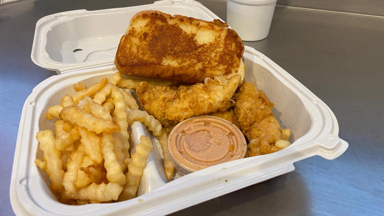 12 Facts About Raising Cane's Every Fried Chicken Enthusiast Should Know