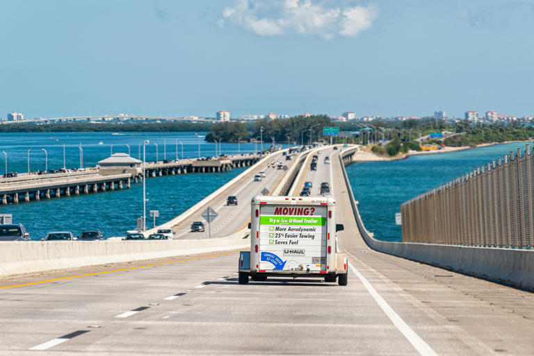 Howard Frankland Bridge Trail now open to cyclists and pedestrians