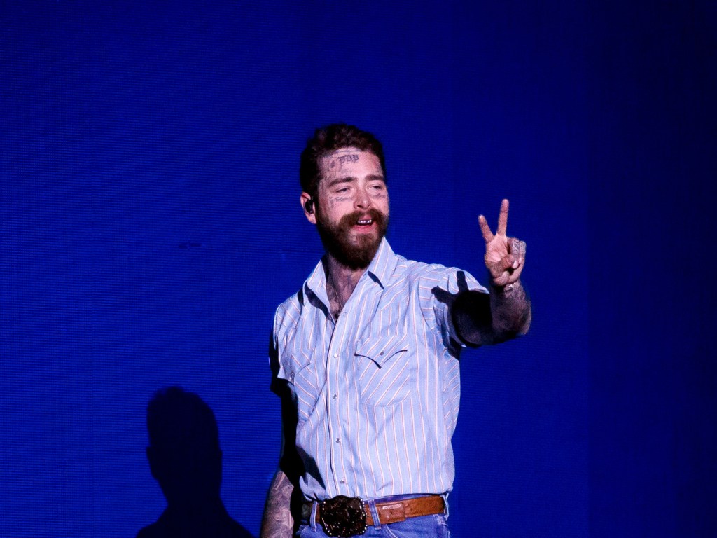 Post Malone's Mysterious Ex-Fiancée Files for Sole Physical Custody of ...