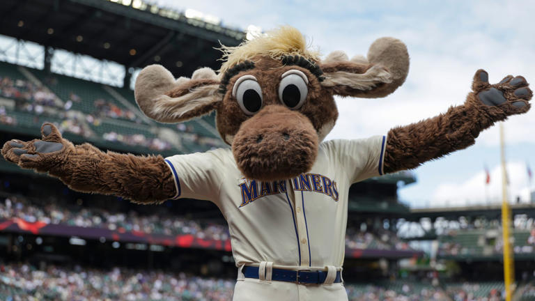 Series Preview: Seattle Mariners at Boston Red Sox: The moose is loose