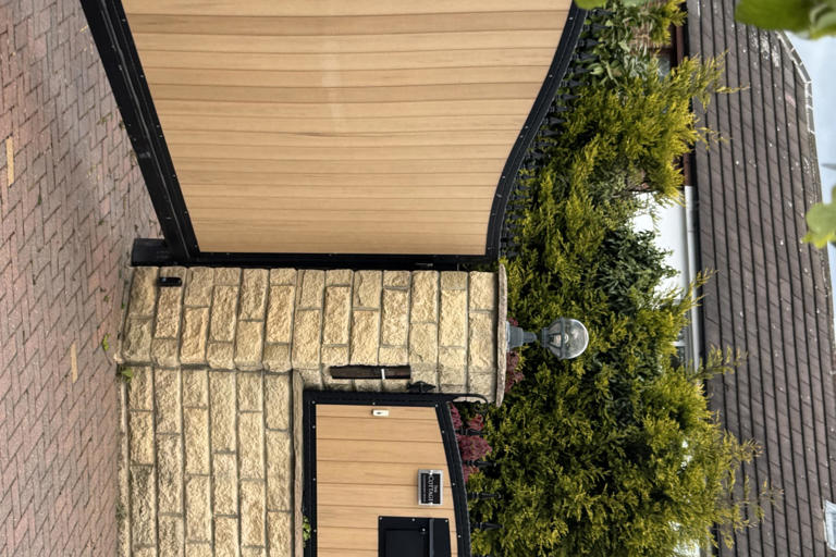 Jane McDonald is selling her £1 million bungalow in Wakefield, which ...