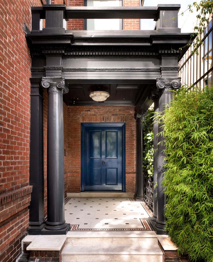 Roth Martin's House in Photos