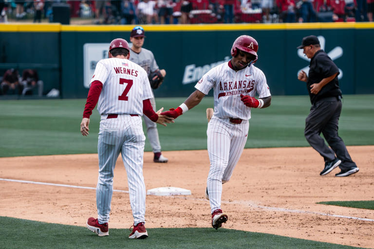 Arkansas baseball vs Little Rock score: Hogs sweep Trojans in midweek ...