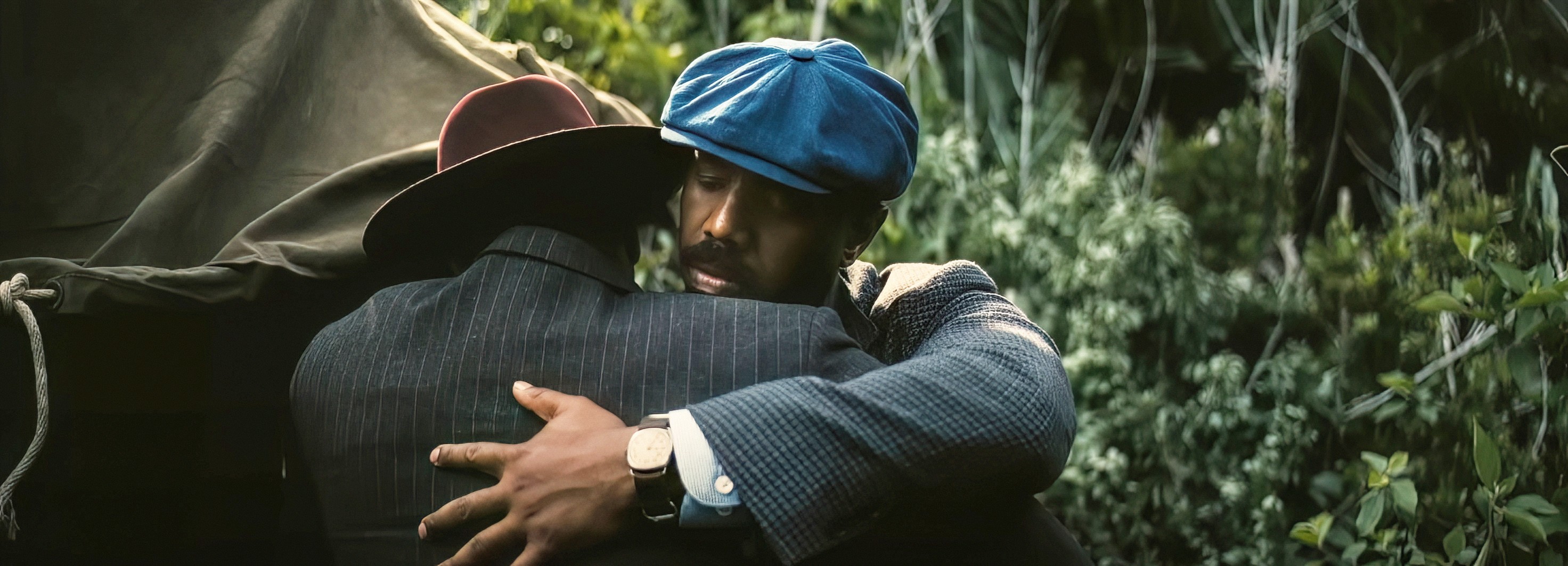 Vampire hunters assemble! Why 'Sinners' screenings are packed with fans ...