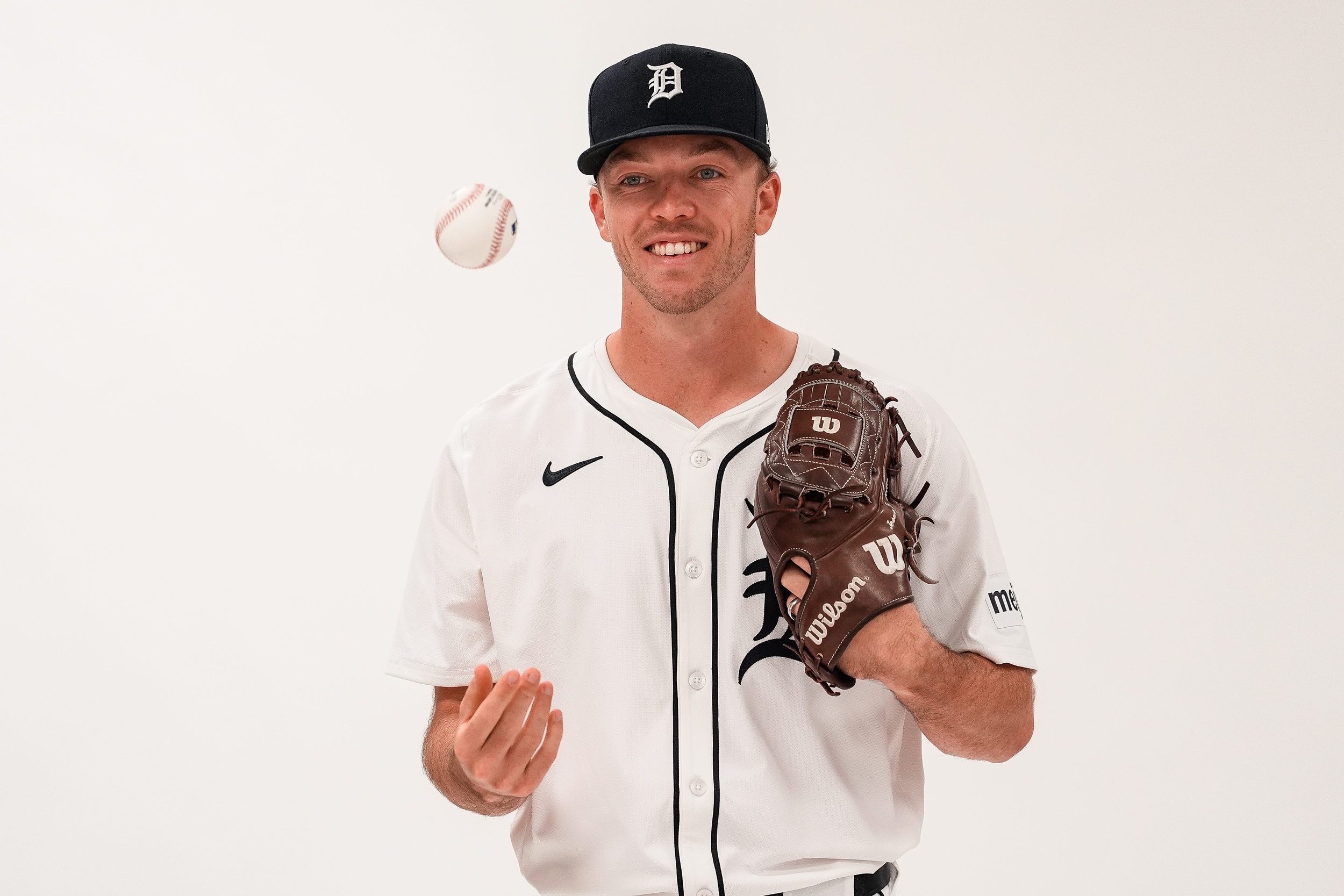 Tigers promote Chase Lee for MLB debut