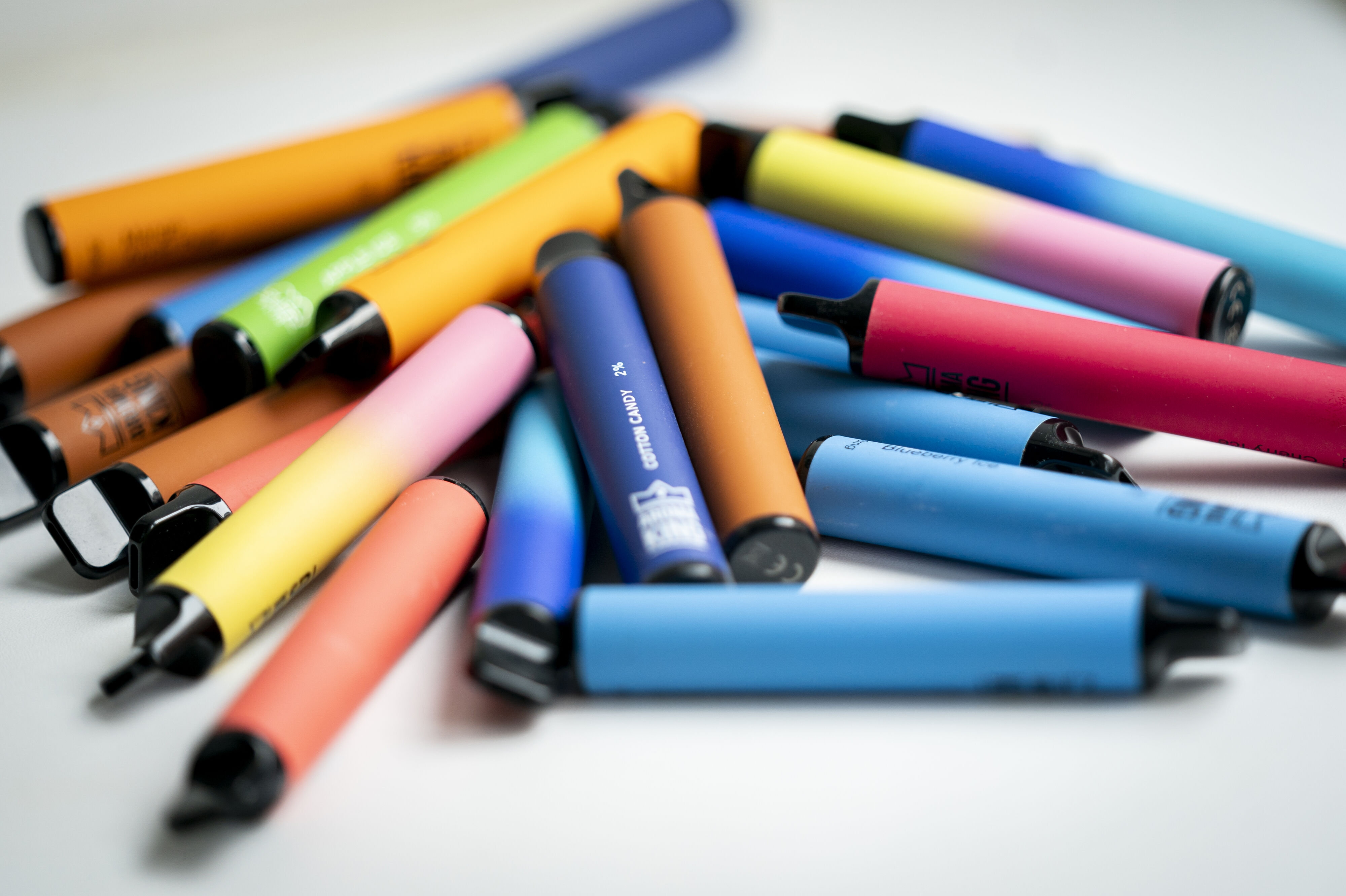 Ulovlige puff bars skaber problemer i danske grundskoler