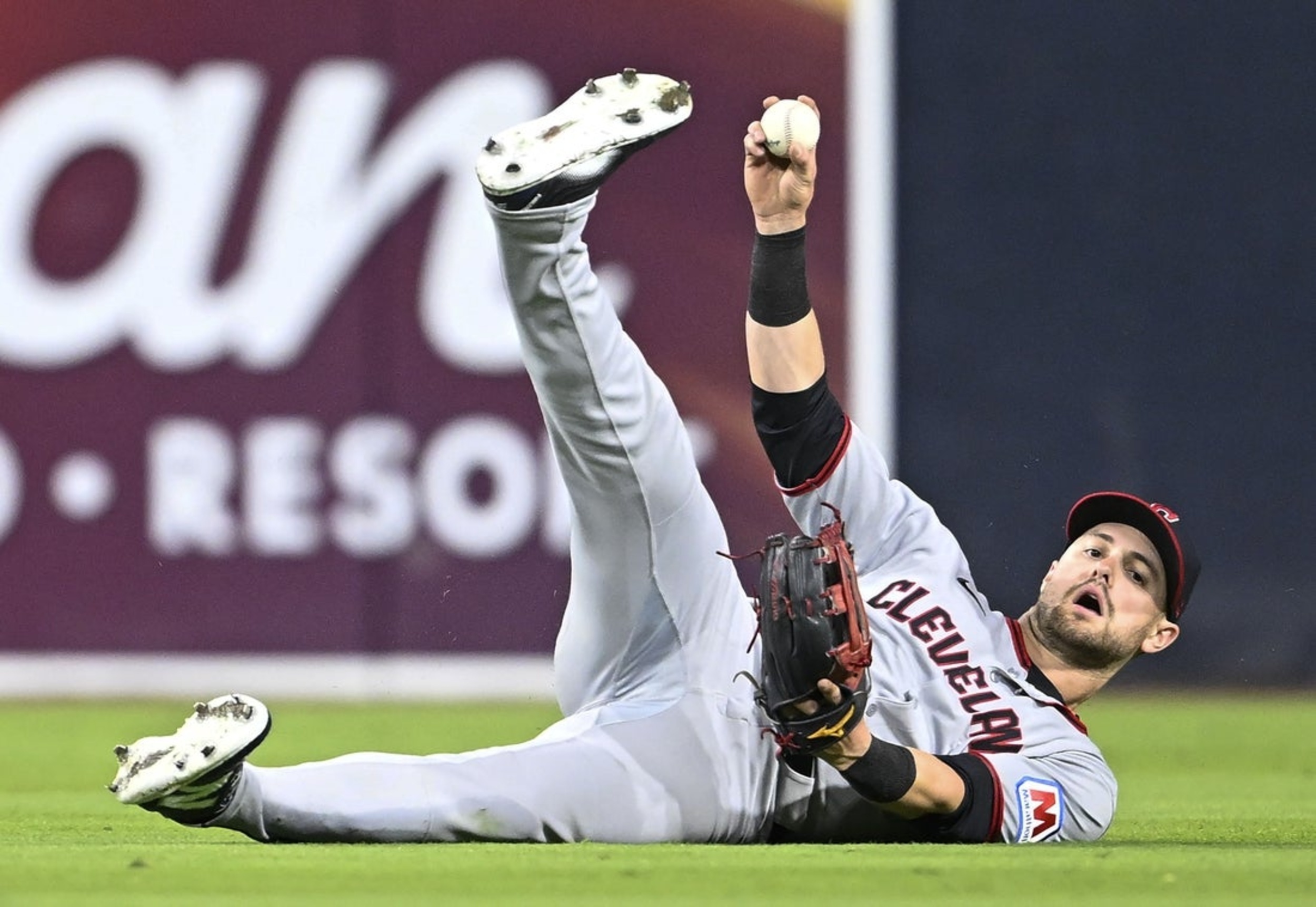 Guardians place OF Lane Thomas (wrist) on 10-day injured list