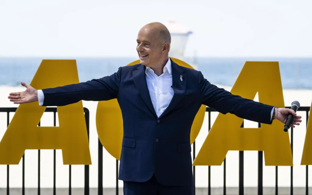 Steve Hilton seeks to end California’s ‘one-party rule’ in governor’s ...