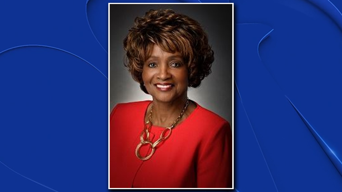 New details in stabbing of Denton County Commissioner Bobbie Mitchell ...