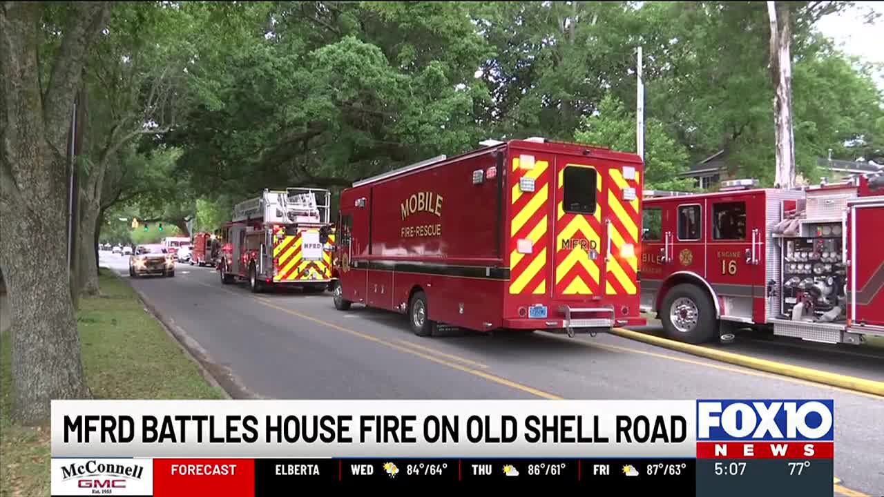 Mobile Fire-Rescue battles multiple house fires