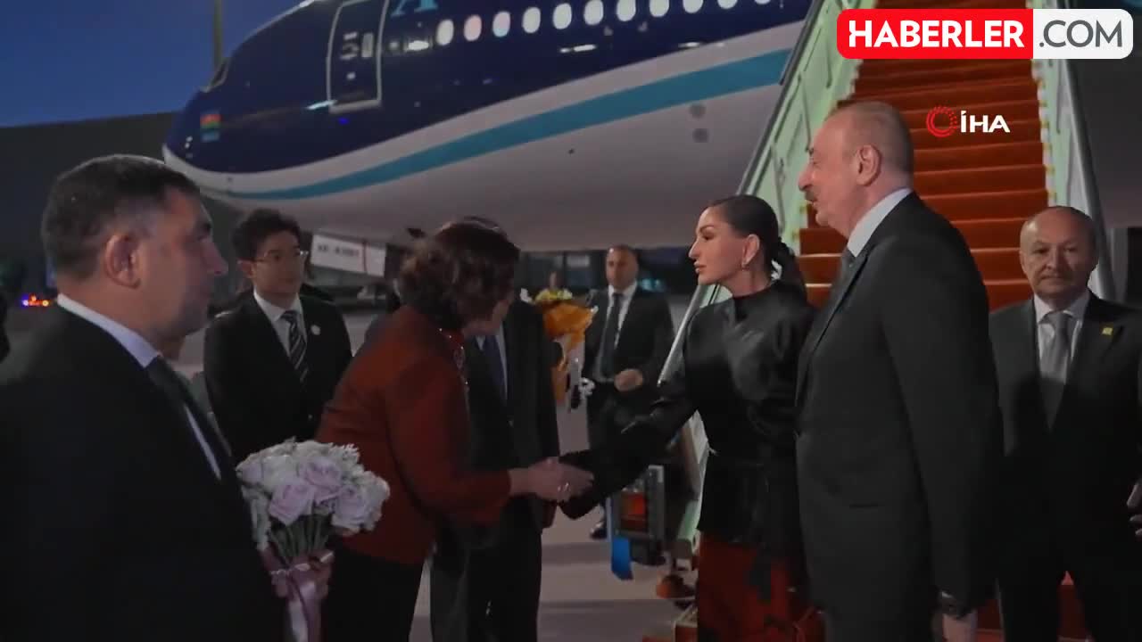 Aliyev Çin'de Resmi Temaslarda