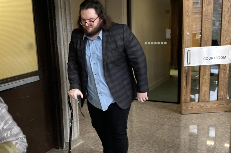 Dartmouth man admits arranging to have paid sex with minor