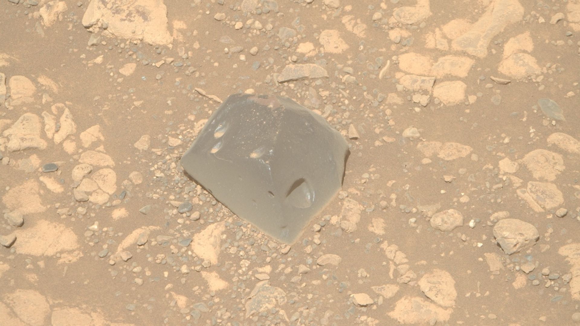 NASA rover discovers out-of-place 'Skull' on Mars, and scientists are ...