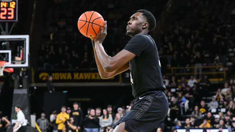 Tom Izzo offers emotional two-word response after ex-4-star center ...