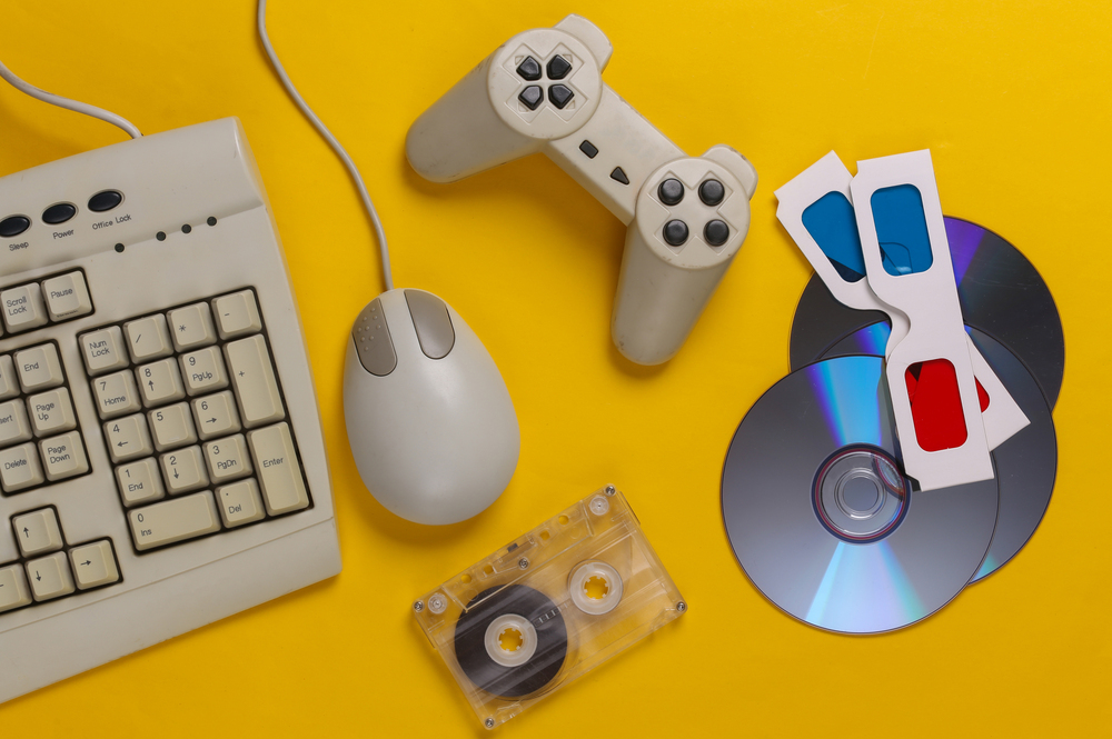 18 Gadgets You Were Lucky to Own If You Grew Up in the ’80s