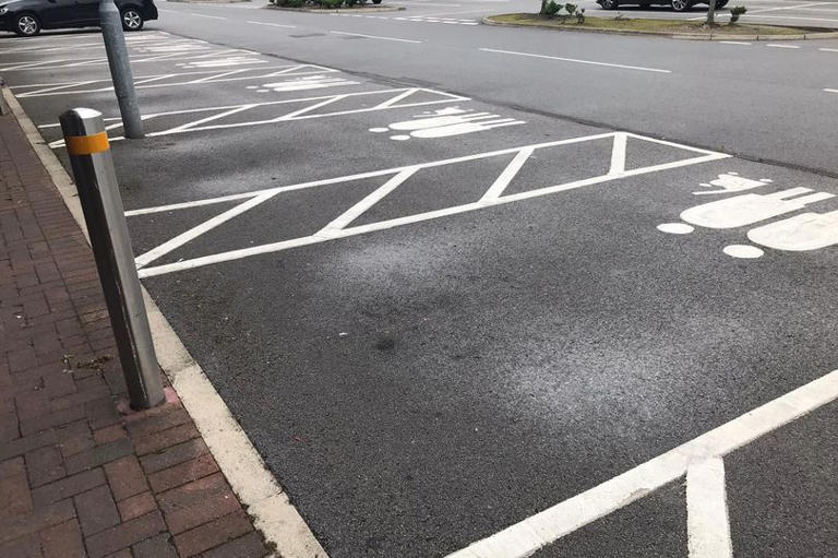 Parent and child parking rules explained - who can use spaces and how ...