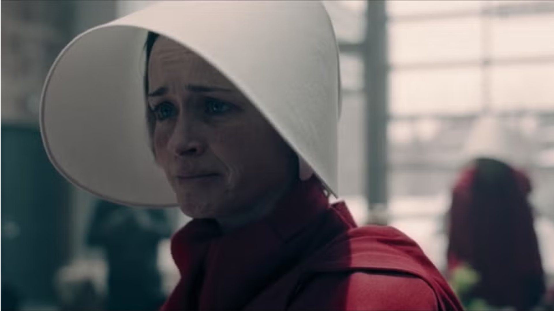 What happens to Emily in The Handmaid's Tale and why did Alexis Bledel ...