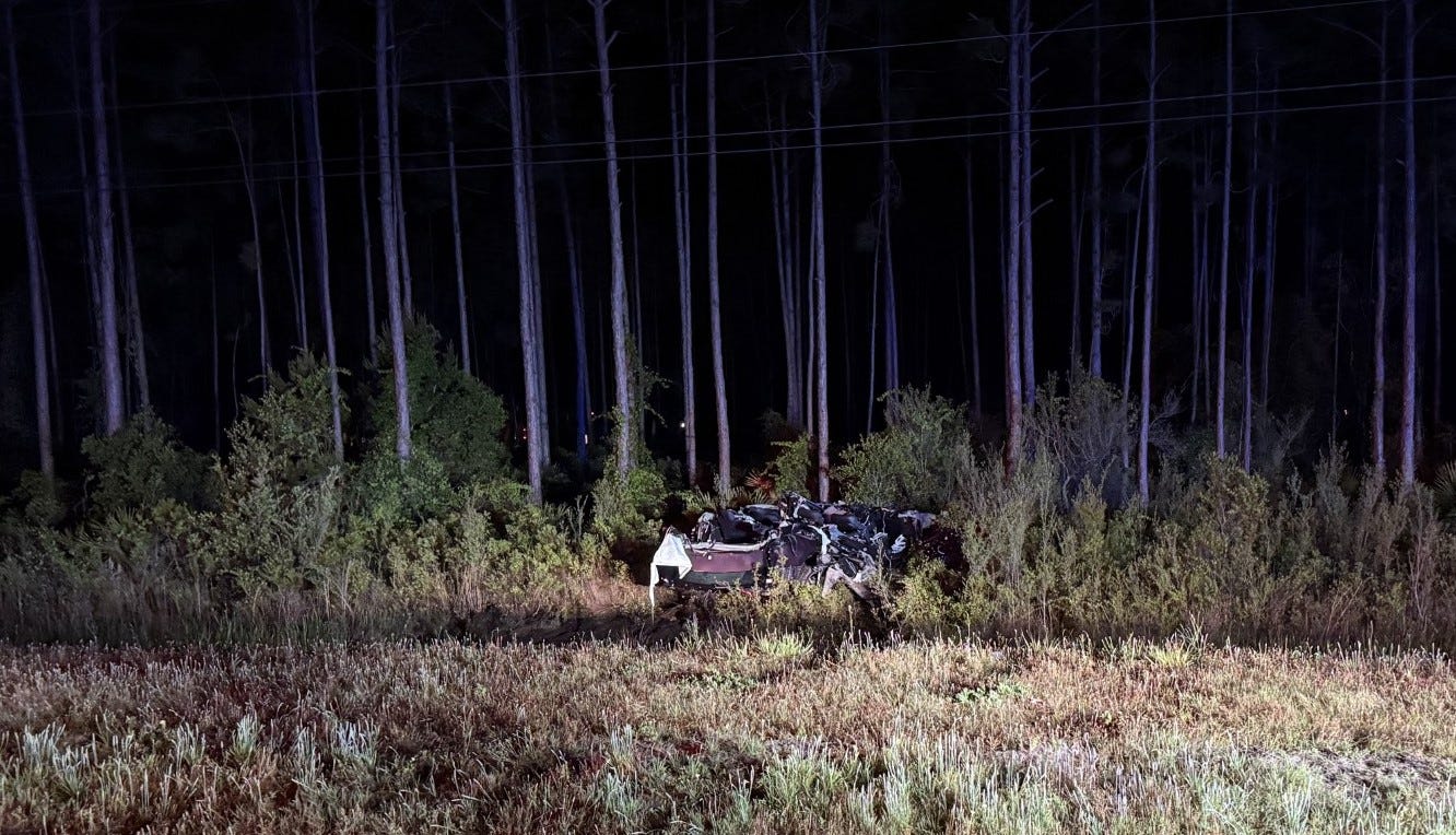 2 high school seniors killed in Florida car wreck, 2 others injured