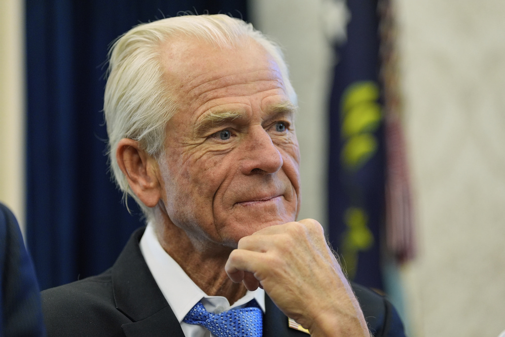 As controversies pile up, Trump allies increasingly turn on one another