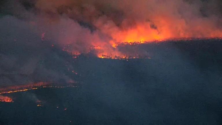 New Jersey wildfire forces thousands to evacuate in Ocean County