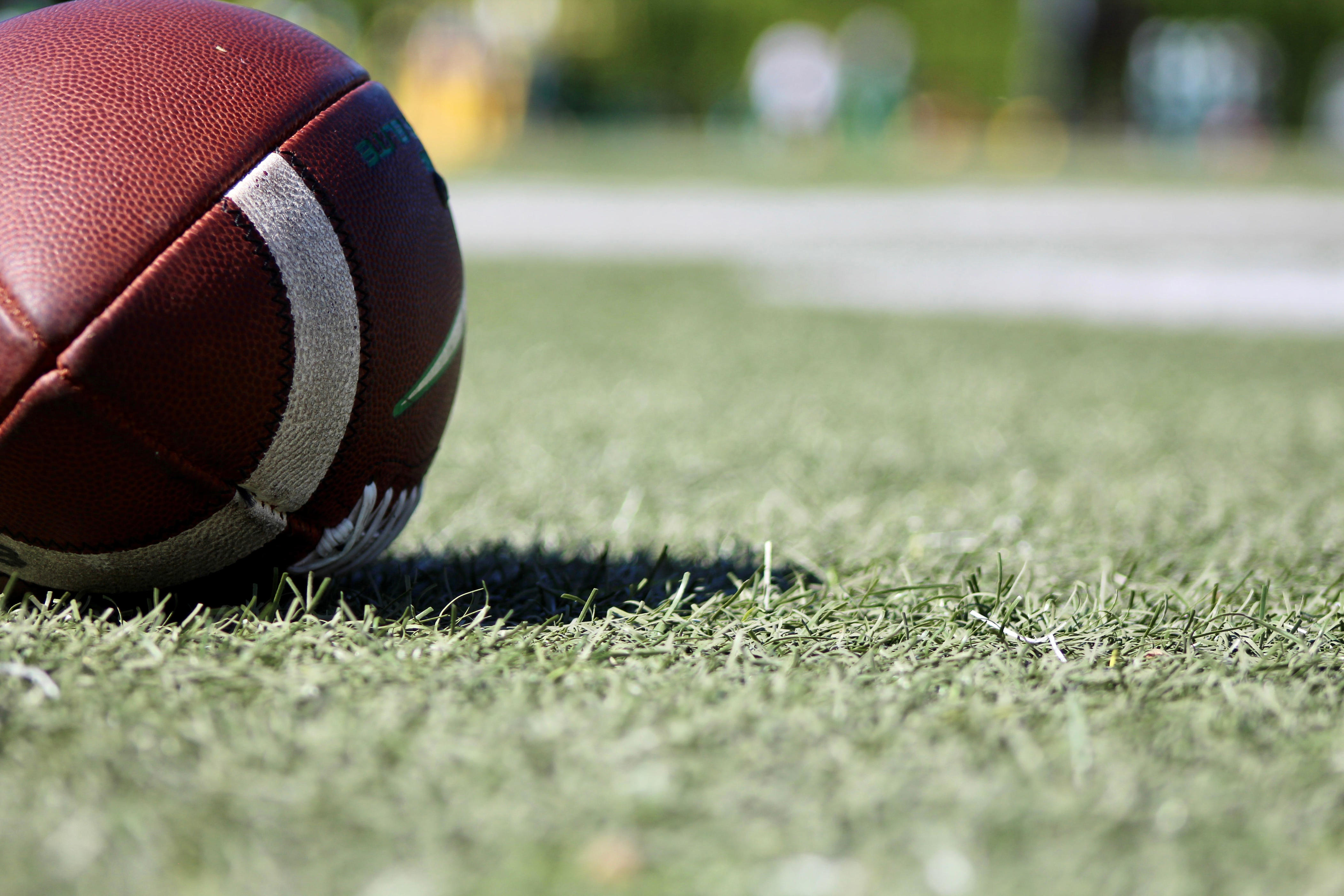 Oregon Ducks QB target picks up offer from SEC school after visit