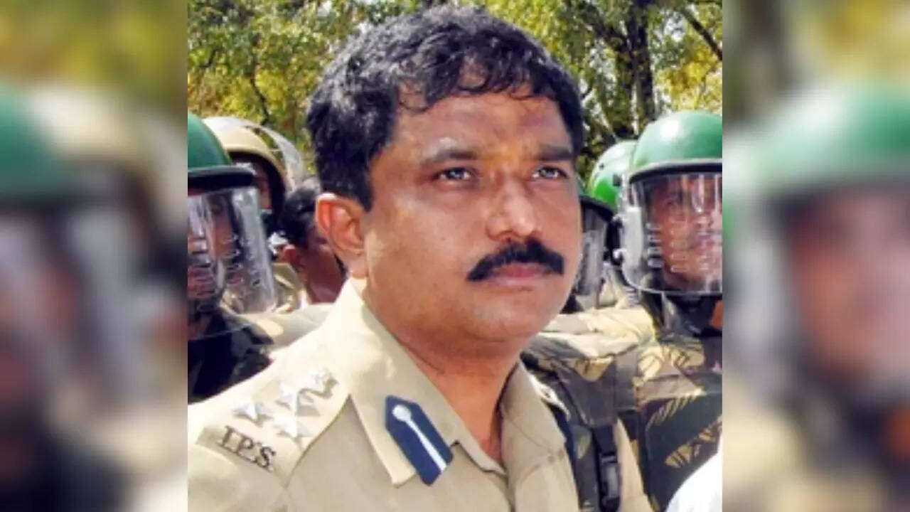 Andhra Pradesh IPS officer who was CM Jagan Mohan Reddy's intel chief ...