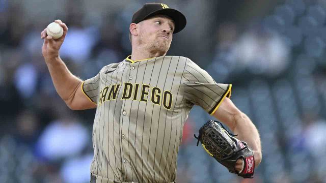 Happ hits game-ending single in 10th as Cubs rally past Dodgers