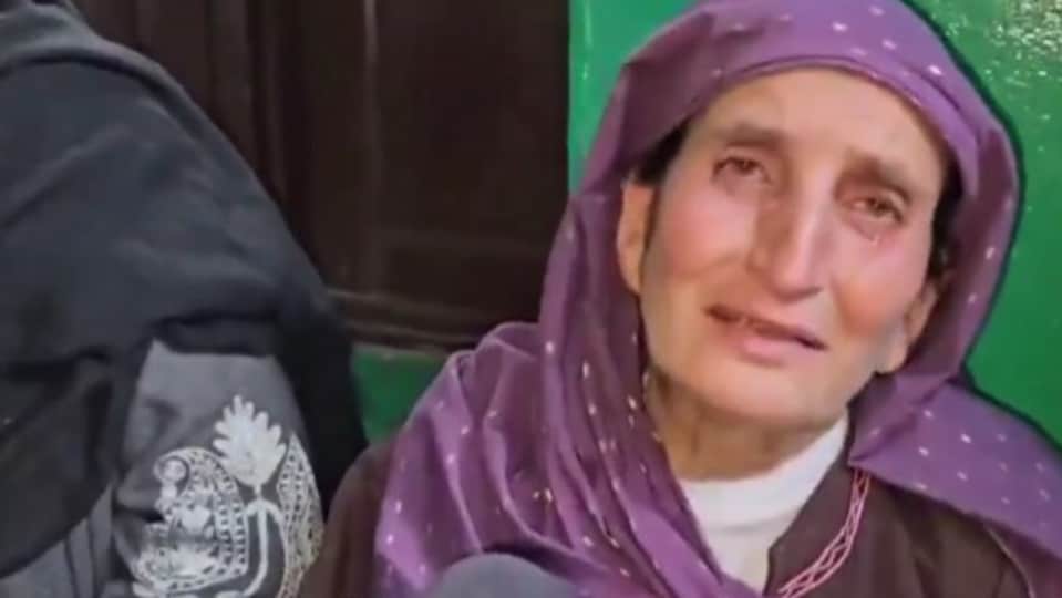 Mother sobs inconsolably over son's death in Pahalgam terror attack ...