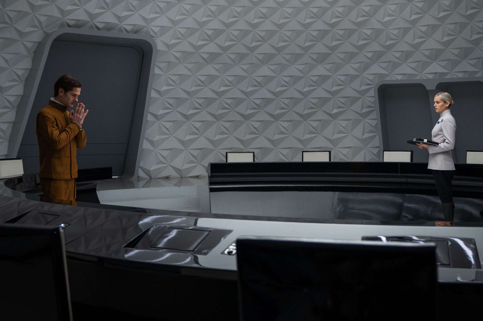 “Andor ”stars Kyle Soller and Denise Gough break down their 'Thanksgiving dinner from hell'