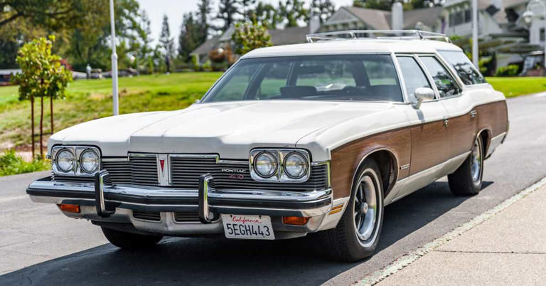 Dodge Built America's Rarest V8 Muscle Wagon