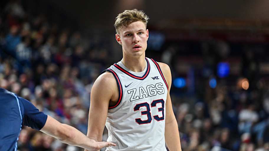 Gonzaga's Ben Gregg enters the portal as a grad transfer