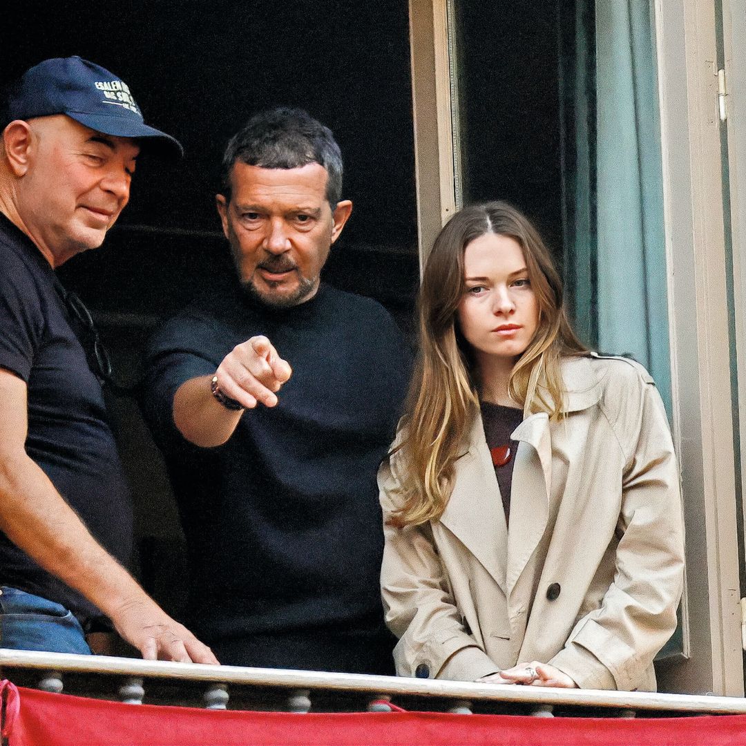 Stella Banderas y su prometido, Alex Gruszynski, dos enamorados en Málaga