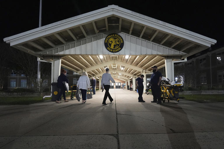 New Jersey forest fire prompts thousands of evacuations and closes a ...