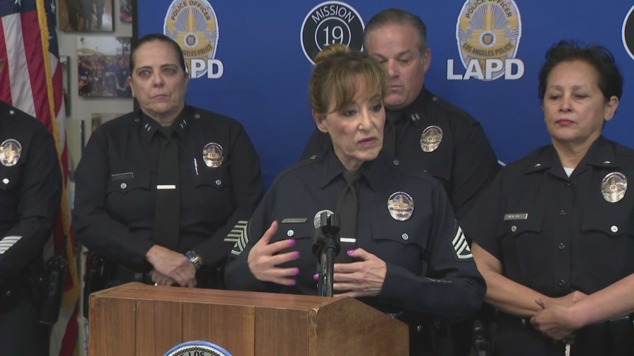 L.A. police warn of jewelry thieves targeting elderly victims