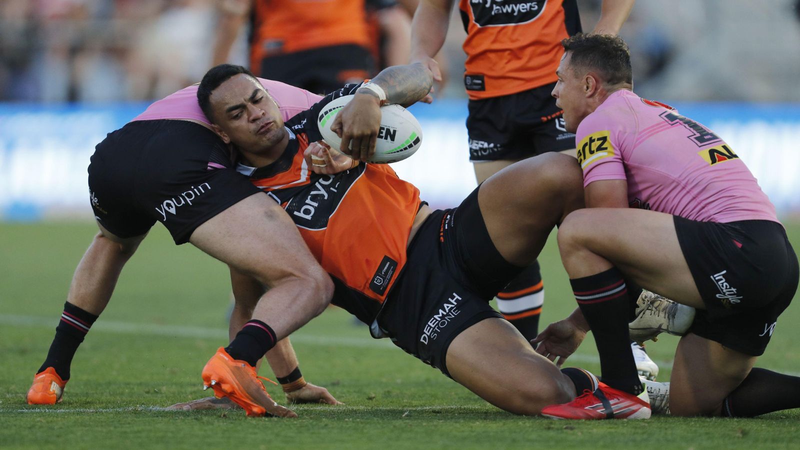 Veteran winger enters open market following NRL release