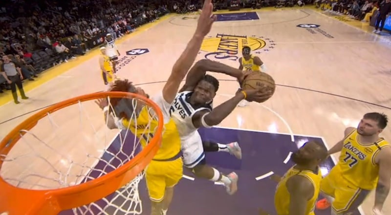 Anthony Edwards destroys Jaxson Hayes with insane poster dunk! [VIDEO]