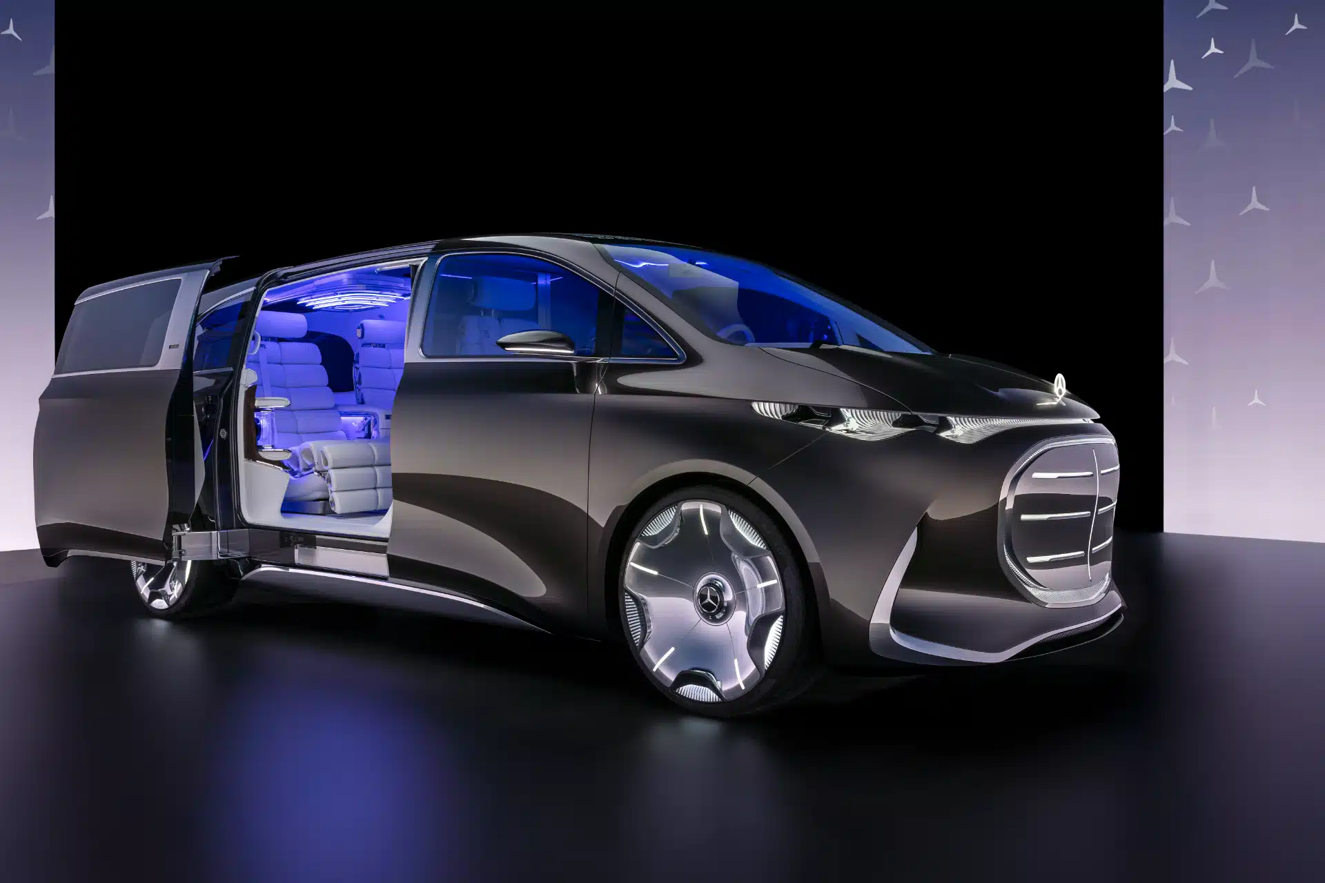 Lusso su quattro ruote: Mercedes Vision V reinventa il futuro delle limousine