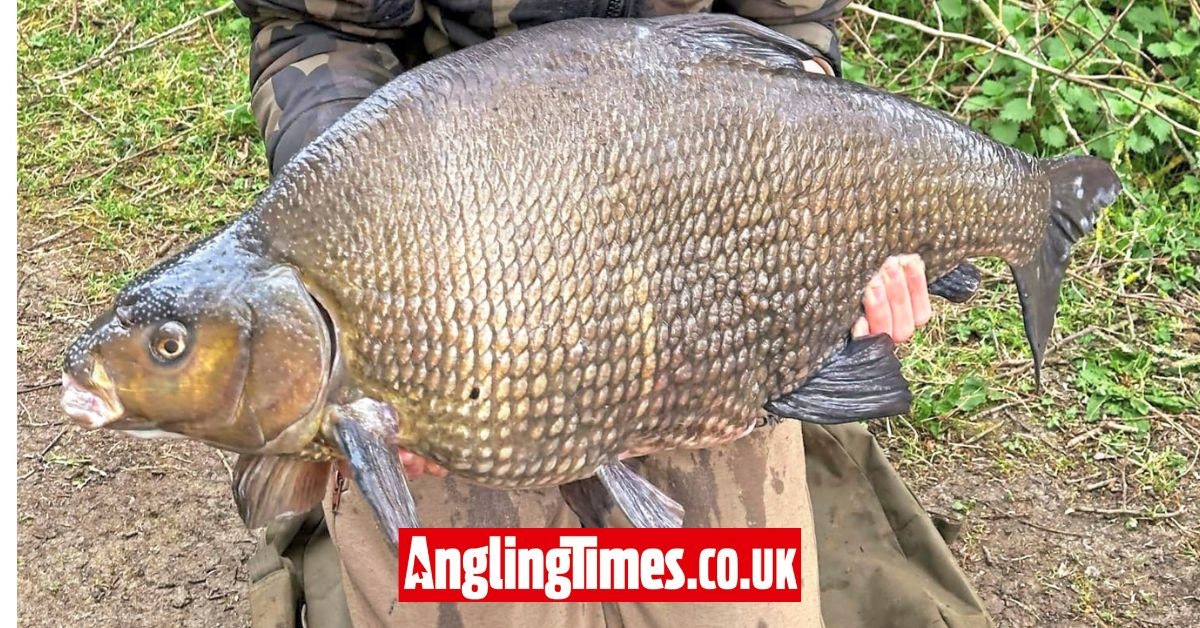 Teenager banks monster bream